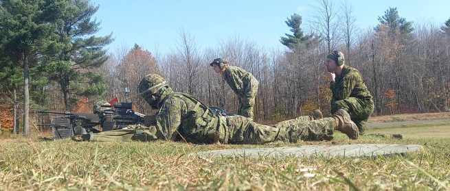 C9 Light Machine Gun Live-Fire Training – Royal Montreal Regiment