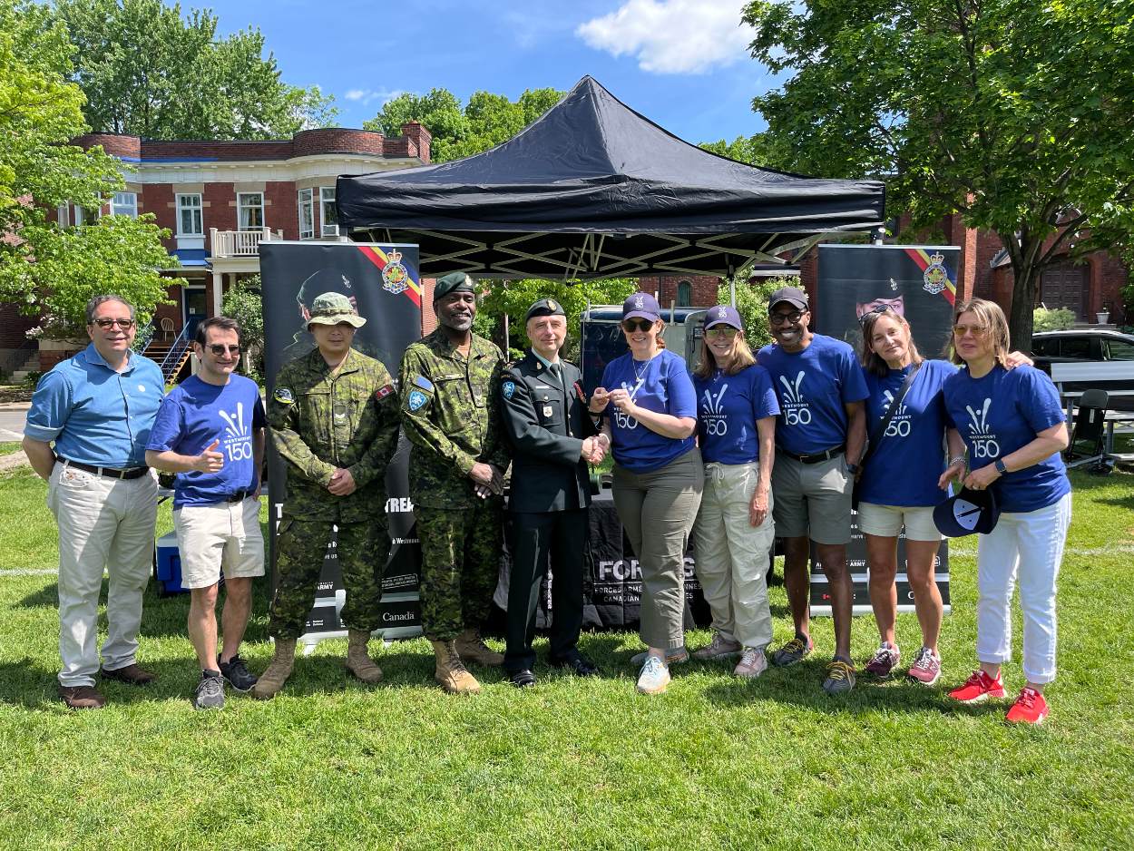 RMR Pays Rent During Westmount’s 2024 Family Day – Royal Montreal Regiment
